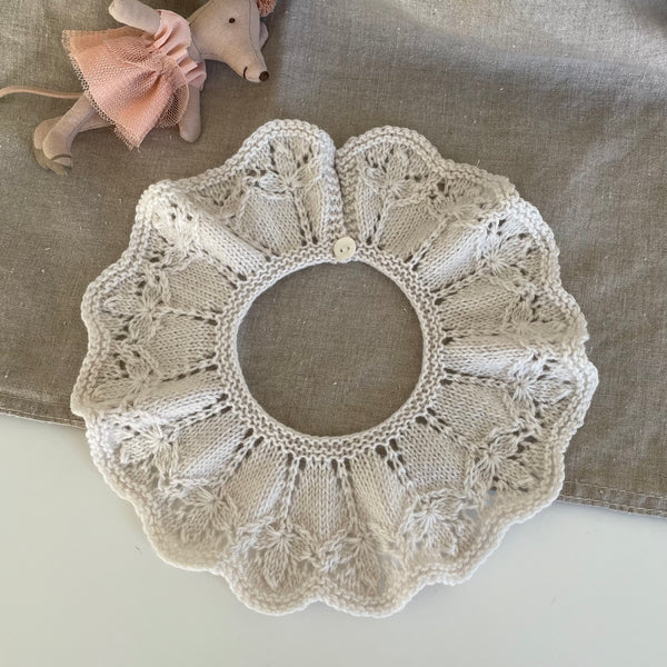 Erantis Lace Collar - Knitting for Sif